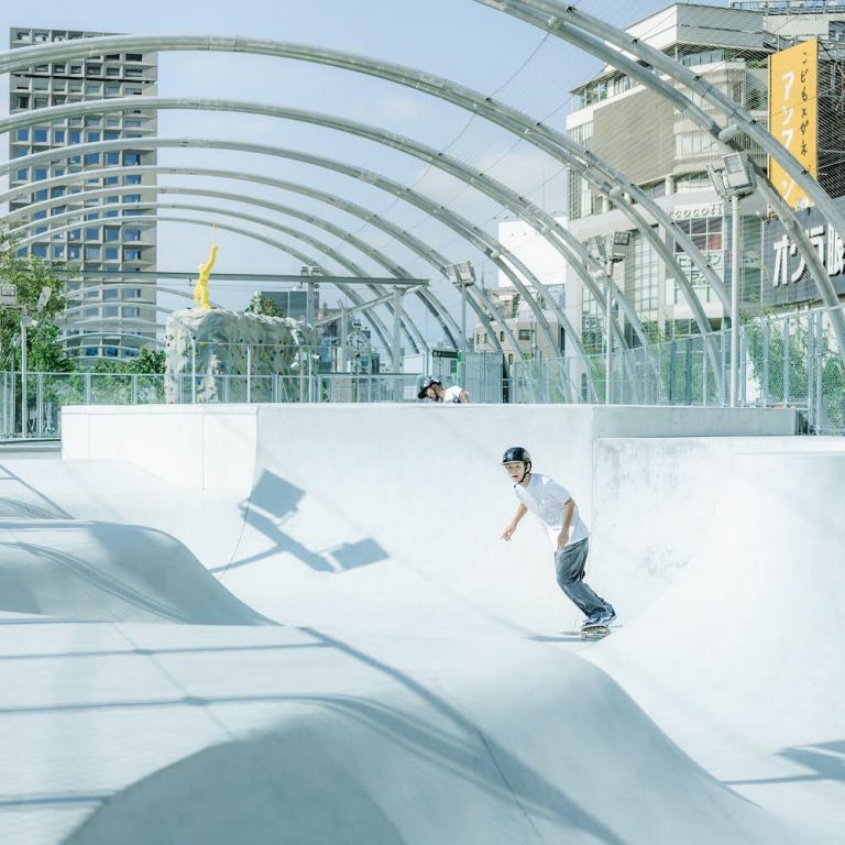 東京澀谷潮流新地標「宮下公園」！貨櫃星巴克、澀谷橫丁、潮牌美食一網打盡 | Funliday